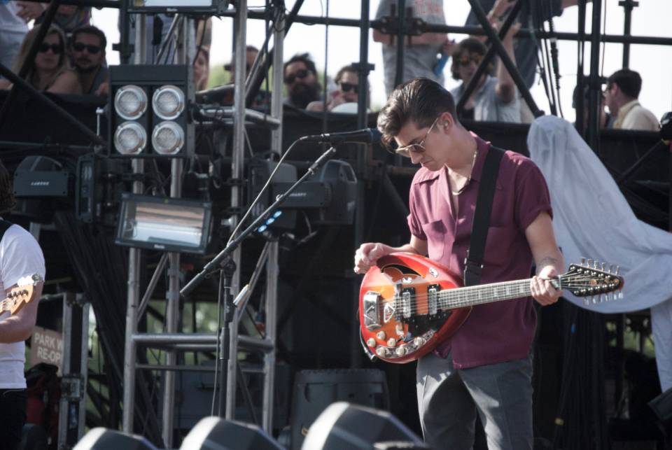 What Exactly Is Indie Rock And Why Is It So Popular? | Ultimate Guitar