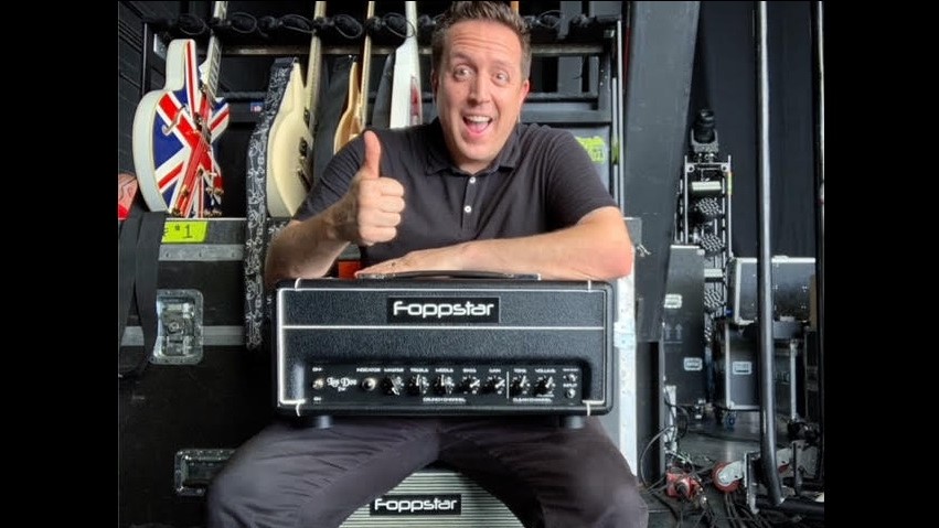Pro Guitar Tech Remembers Saving Mick Thomson on a 'Nightmare Gig' With ...
