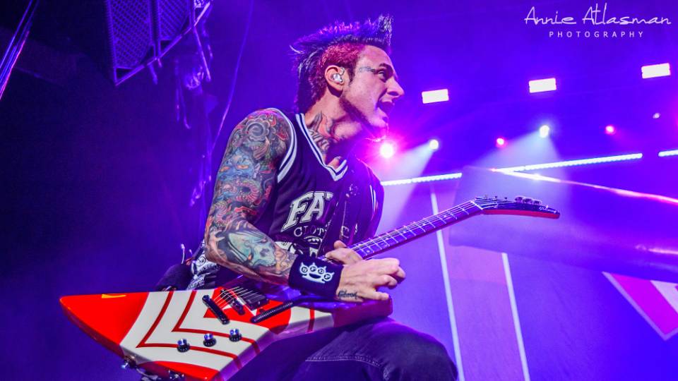 Former Five Finger Death Punch Guitarist Jason Hook Holds Auditions for ...