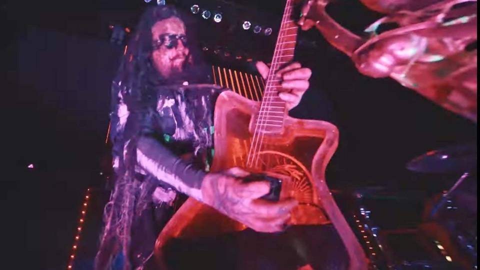 Ex-Rob Zombie Guitarist Explains How a Guitar Filled With (Real) Blood ...
