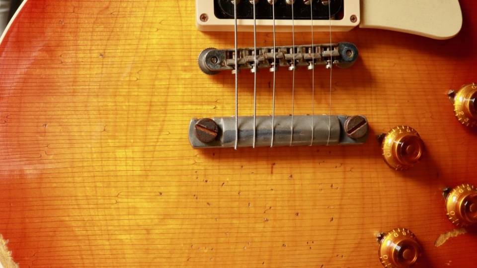 Beginner's Guide to Tremolo vs. Hardtail Bridges | Ultimate Guitar
