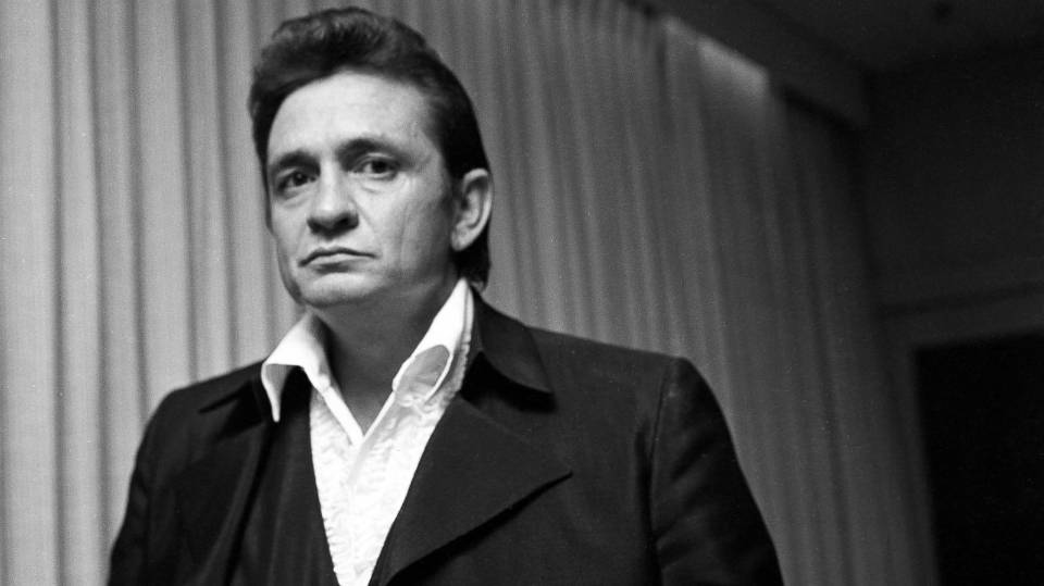 That Time Johnny Cash Started a Forest Fire | Ultimate Guitar