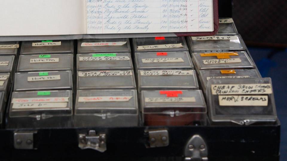 The Story Behind The Laff Box, a Weird 'Instrument' That Has Changed ...