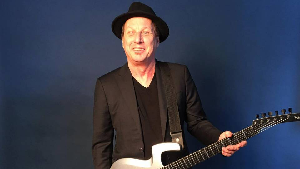 How David Bowie 'Stole' Frank Zappa's Guitar Player in 1978 | Ultimate ...