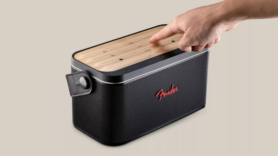 Fender Audio Debuts Protable Bluetooth Music Speaker that Doubles as a ...