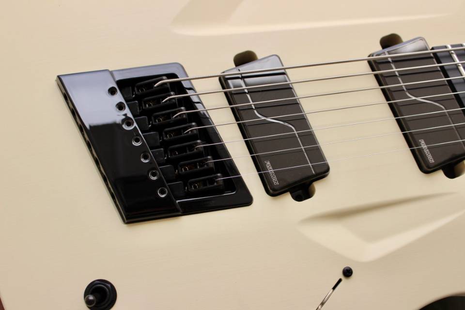 Aristides Launch First-Ever Multiscale EverTune Bridge Guitar Based on ...