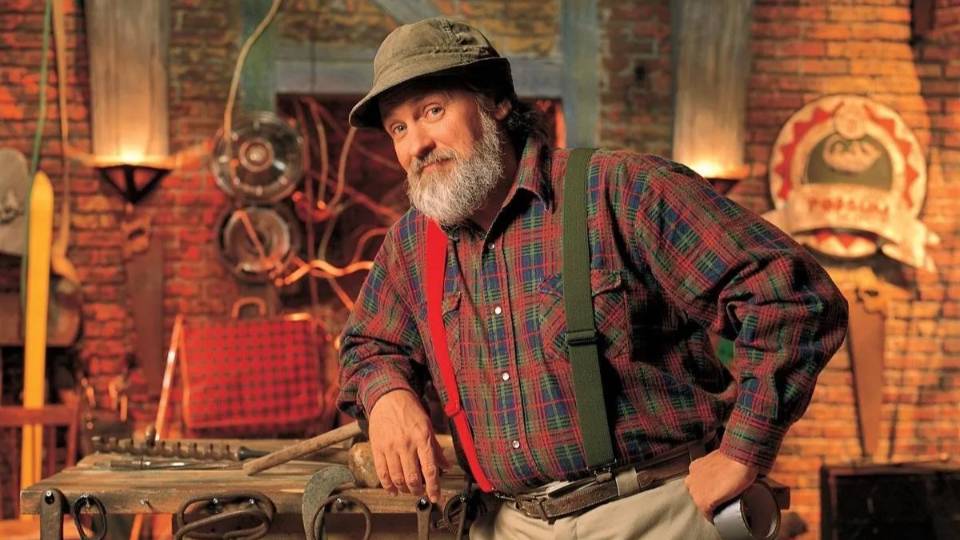 I Built a Guitar From Leftover Lumber, Here's How That Went | Ultimate ...