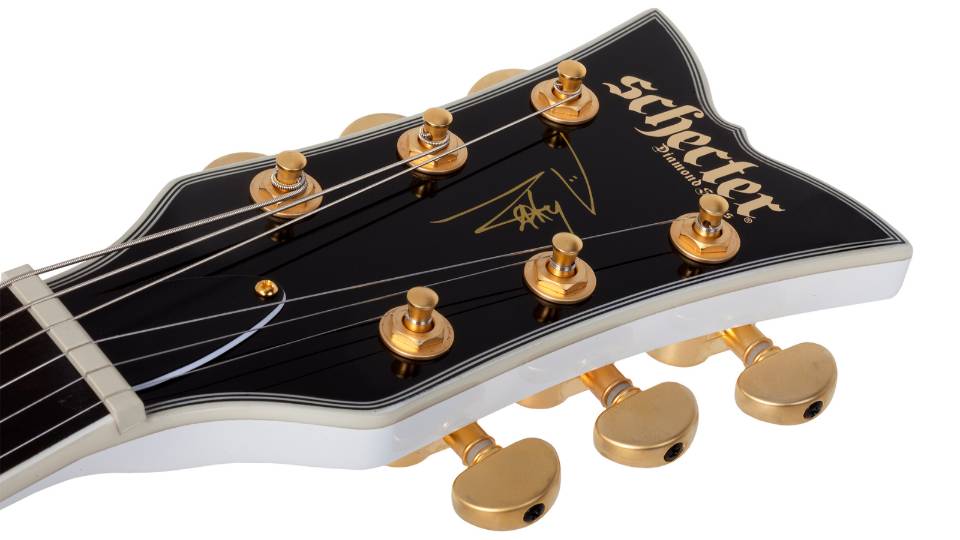 Schecter Made a New Signature Double-Cut for Avenged Sevenfold's Zacky ...