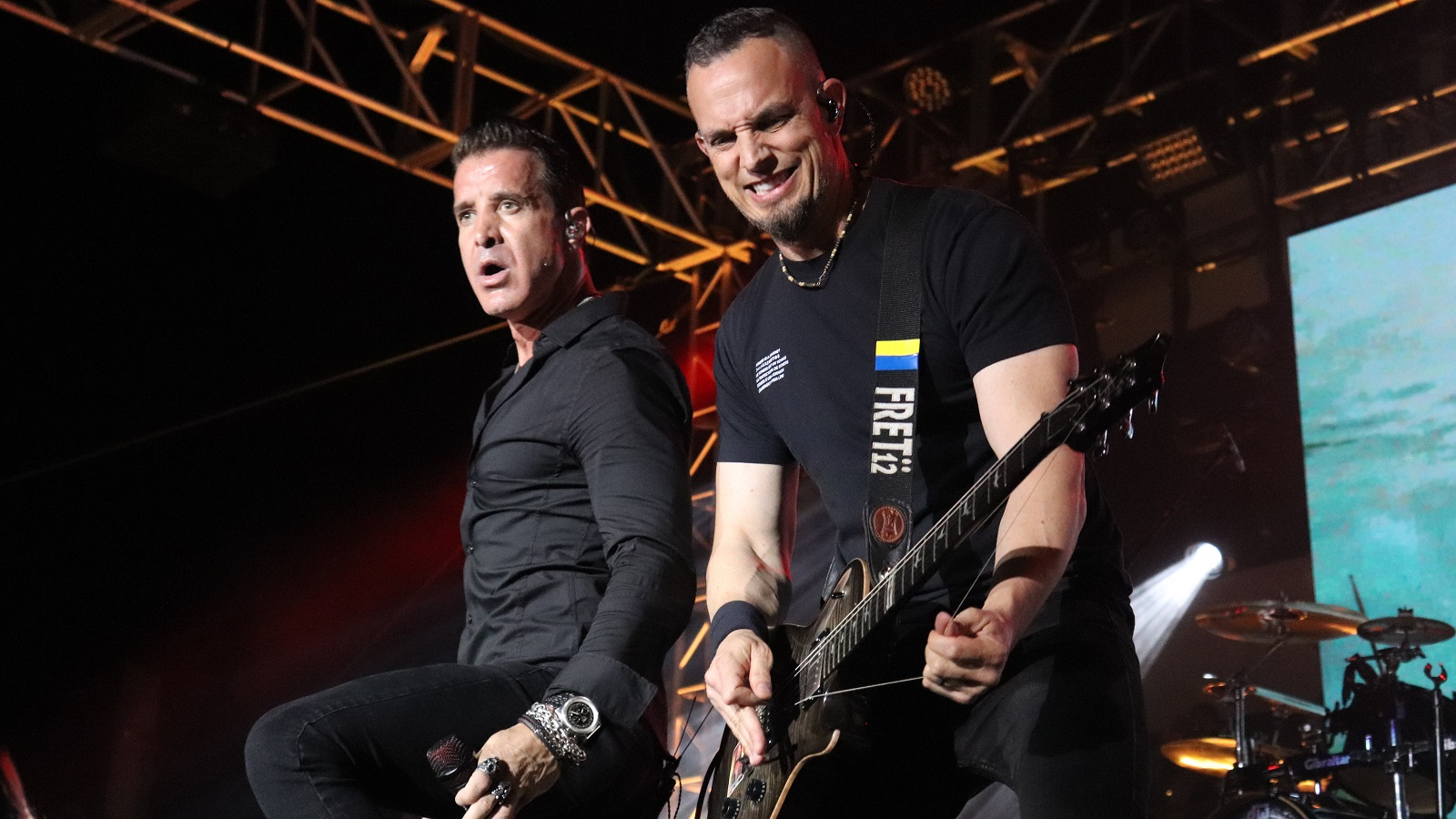Mark Tremonti Shares Opinion on Scott Stapp's Solo Works, Names ...
