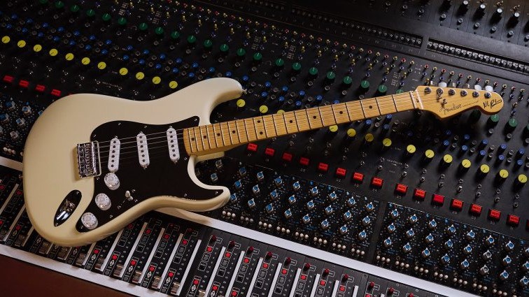 You (Probably) Didn't Know That These Three Stratocasters Dominated the ...