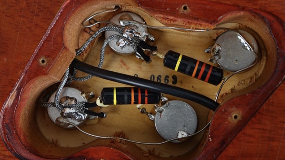 4 Simple Guitar Mods That You Can Do for Under $40 | Ultimate Guitar