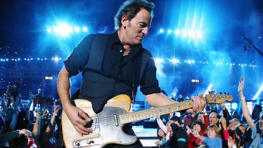 Bruce Springsteen's Legendary Telecaster Is the Ultimate Workhorse ...