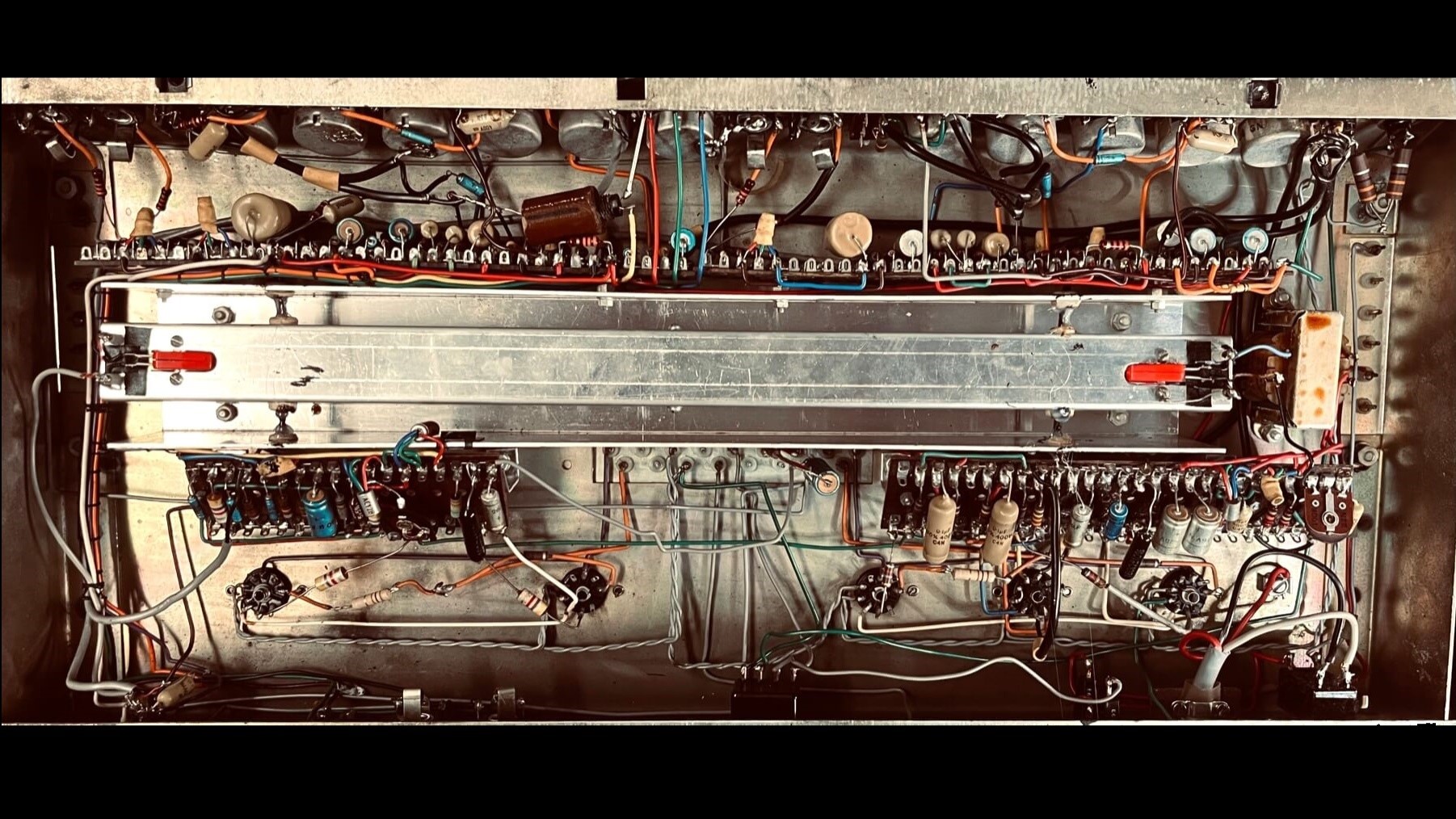 This Forgotten and Rare Amp Helped The Beatles Redefine Rock Music ...