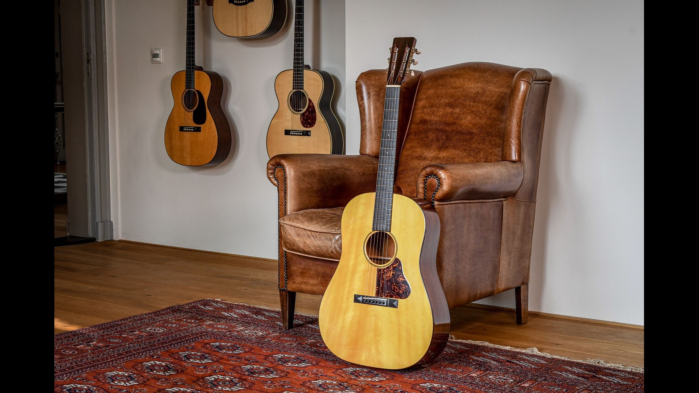 Martin's Game-Changing Design and Gibson's Rivalry: How an Acoustic ...