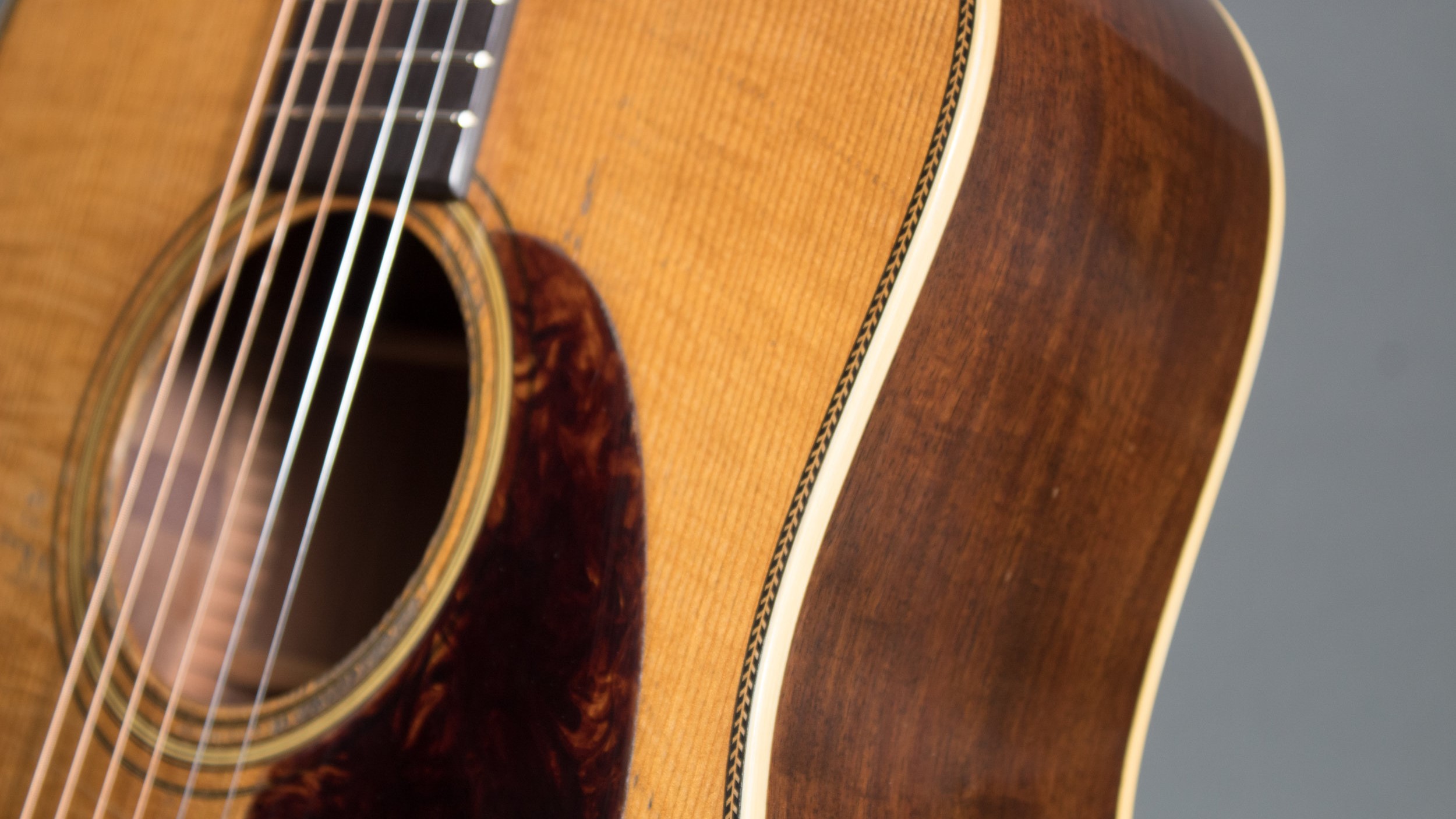 Acoustic Guitars Changed More Than You Think: What's the Difference ...