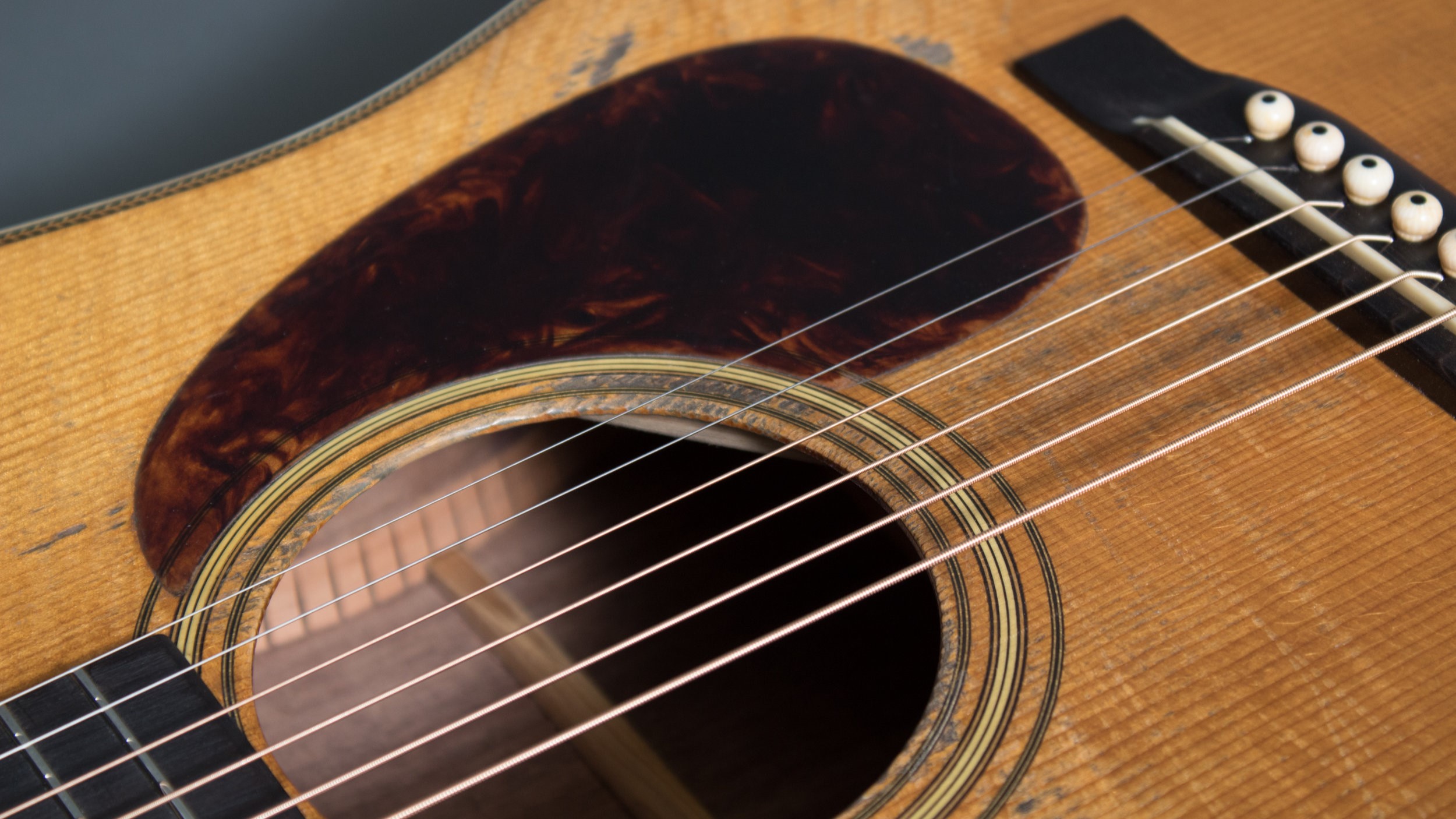 Acoustic Guitars Changed More Than You Think: What's the Difference ...