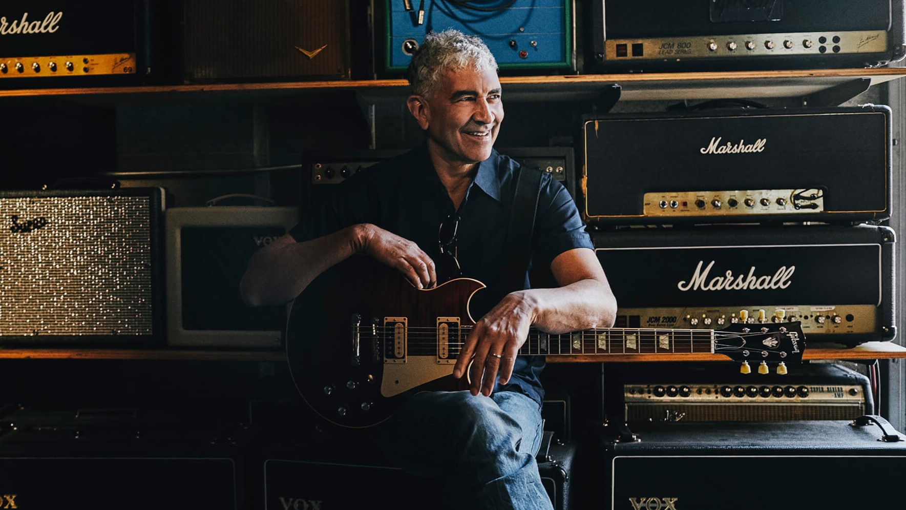 'It Was So Disgusting': The Meeting of Two of the Greatest Guitar Icons ...