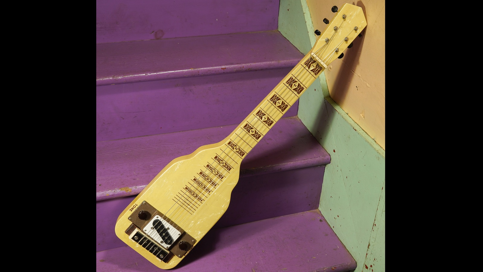 Why Is Telecaster's Bridge Pickup Slanted? The Real Origin of This ...