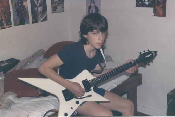 10 Facts About Weezer | Ultimate Guitar