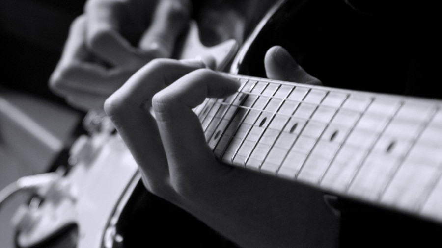 Complete Guitar Tapping Course Week 3 | Ultimate Guitar