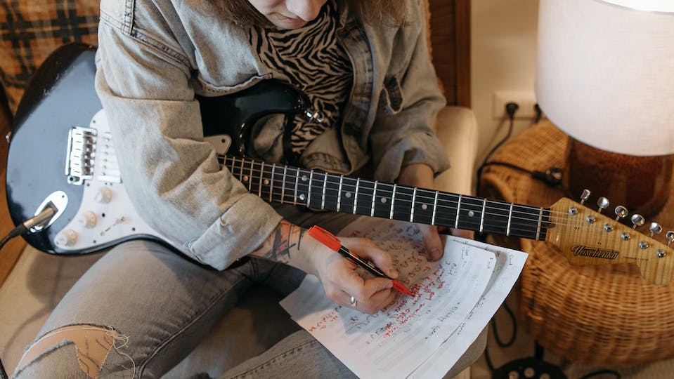 5 Tips You Can Use for Writing Major Chord Progressions | Ultimate Guitar