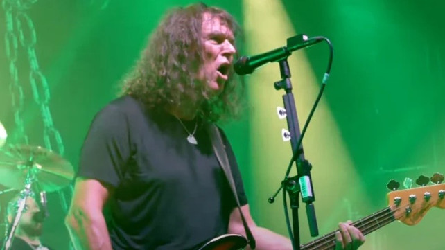 Ex-Accept Bassist Opens Up on the Band, Claims He 'Was Extremely ...