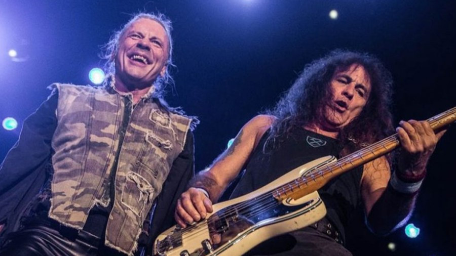 Steve Harris Weighs in on Bruce Dickinson's Singing, Compares Working ...