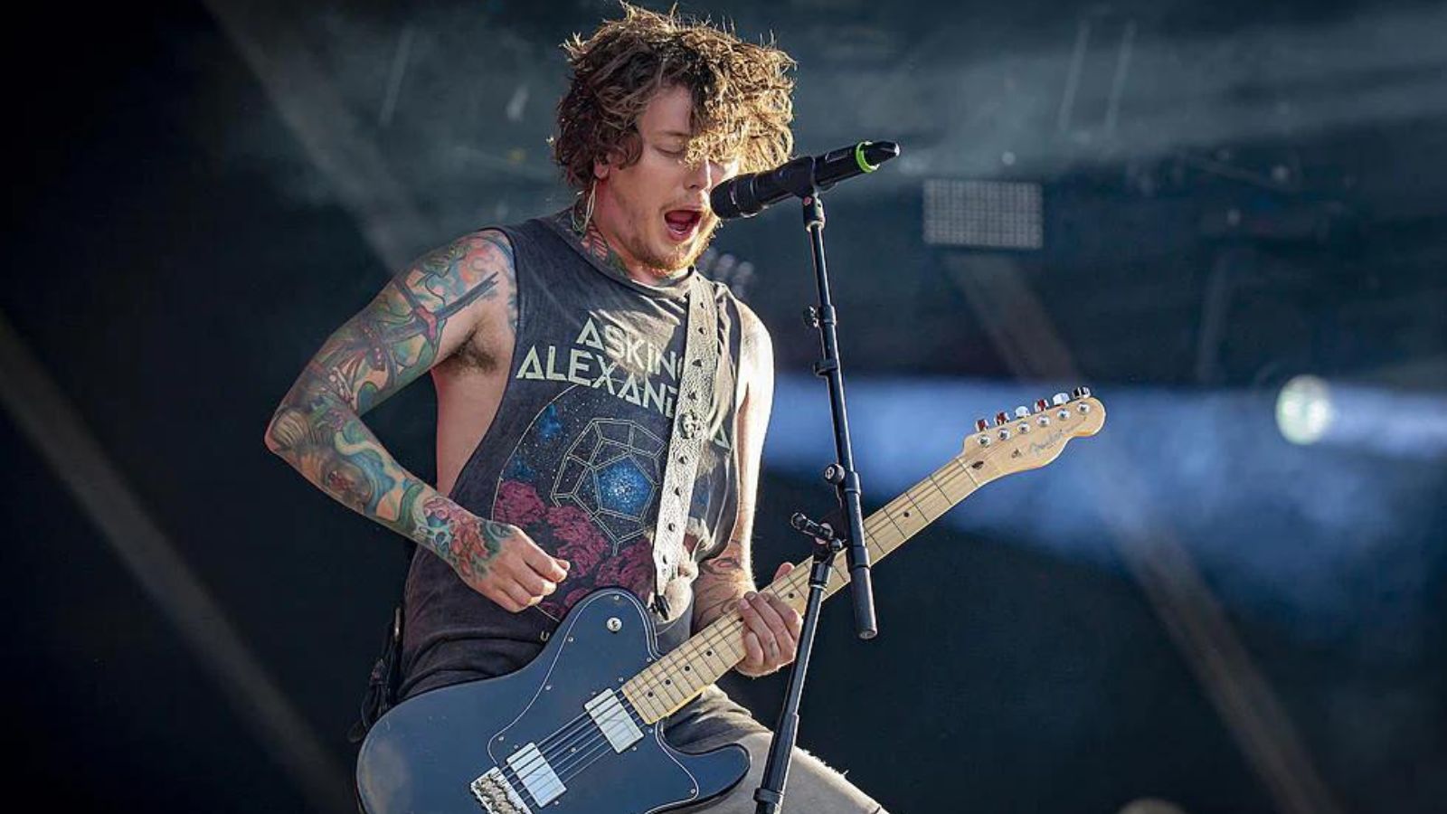 Guitarist Ben Bruce Leaves Asking Alexandria | Ultimate Guitar