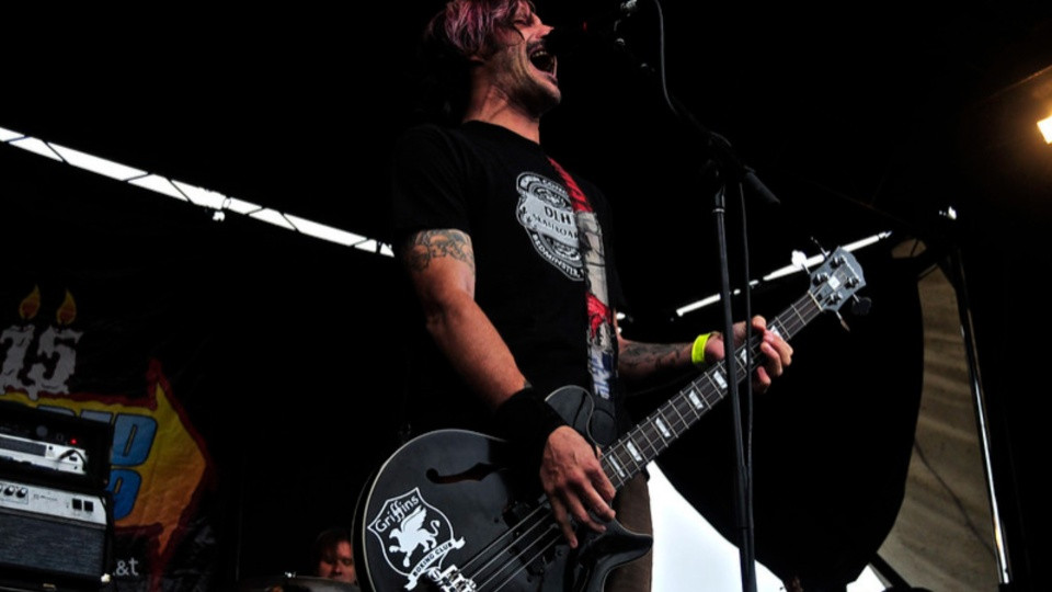 3 More Great Punk Bass Lines and the Gear Behind Them | Ultimate Guitar