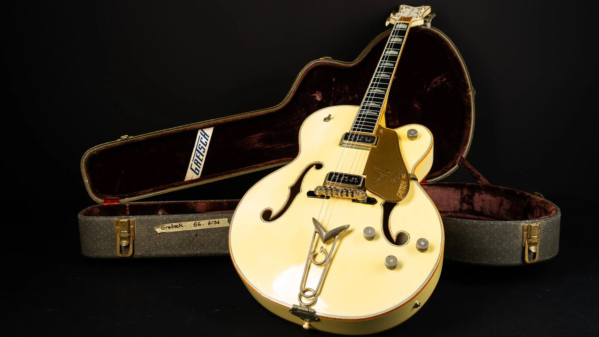 It Was Just a Show-Off Eye Candy Guitar but It Still Became an Iconic ...