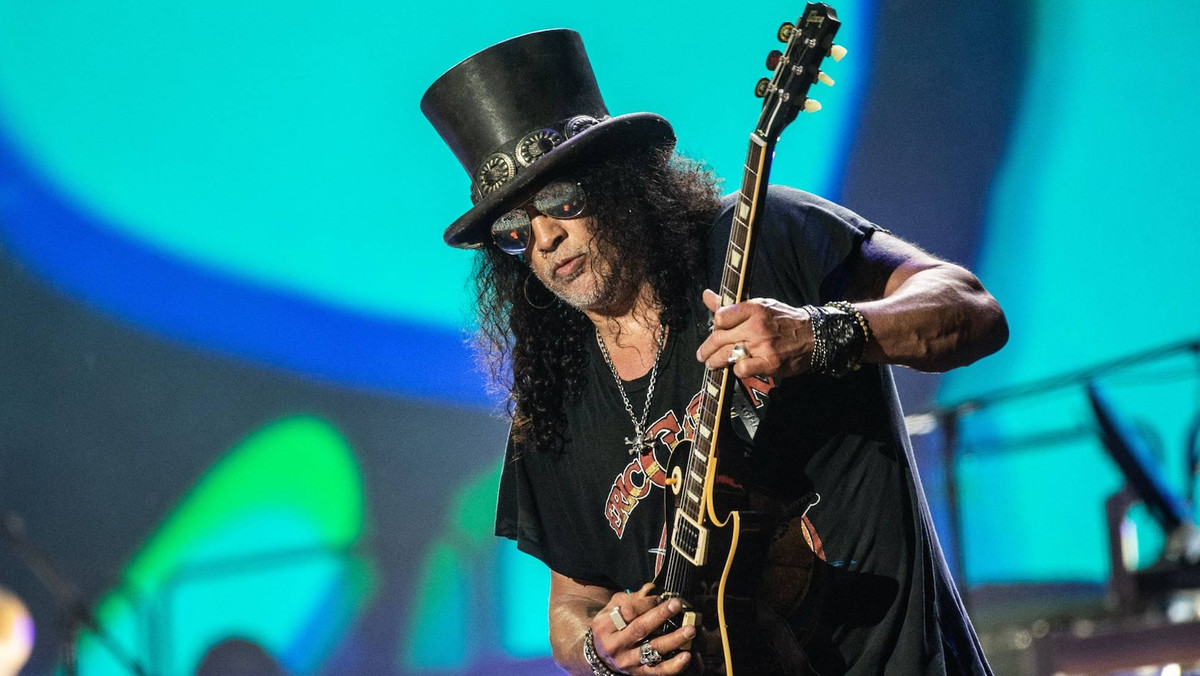 Slash on Why Playing a Solo Differently From the Recorded Version Is a ...