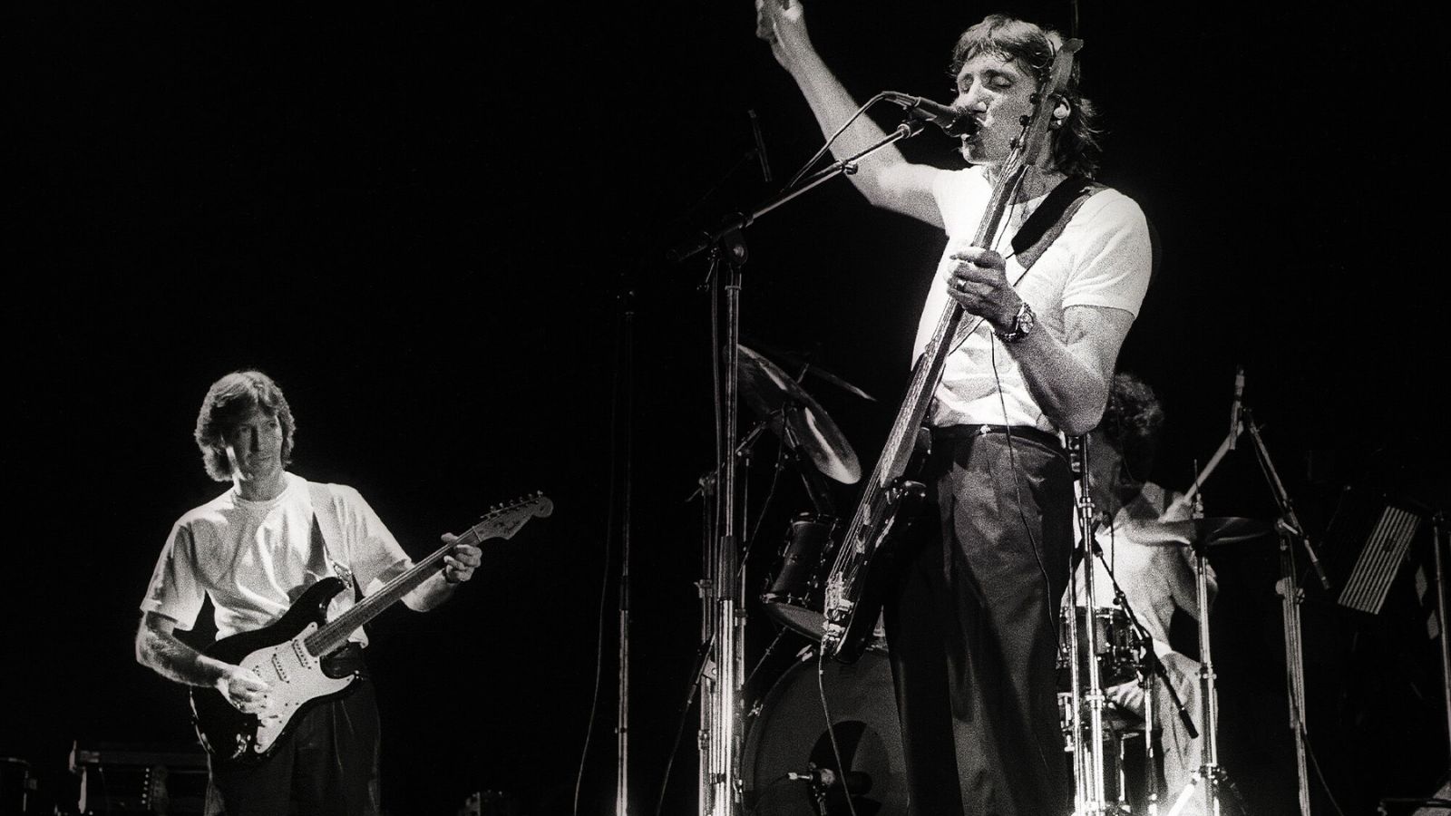 'That Annoyed Roger Quite a Lot': Pink Floyd Session Guitarist Says ...