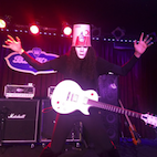 This Is What Buckethead Sounds Like Live in 2016 on His First Gigs in 4 ...