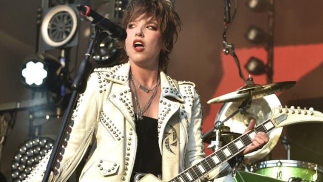 Halestorm Frontwoman Lzzy Hale Speaks on How Pandemic Is Affecting Her ...