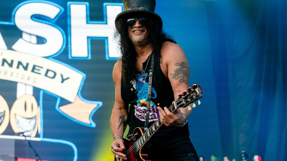 Slash Has Even More Passion for Touring After All These Years, Because ...