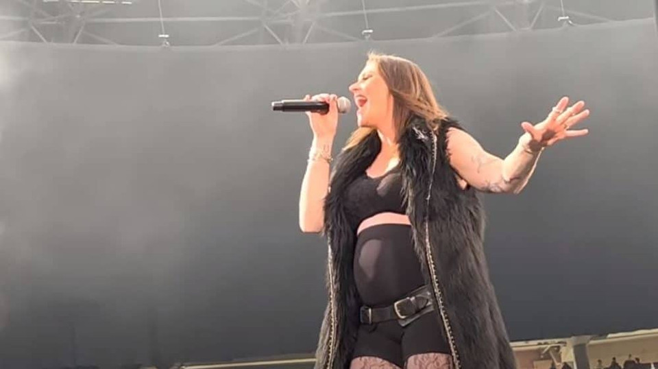 Nightwish Cancel Live Show Over Singer Floor Jansen's Health | Ultimate ...