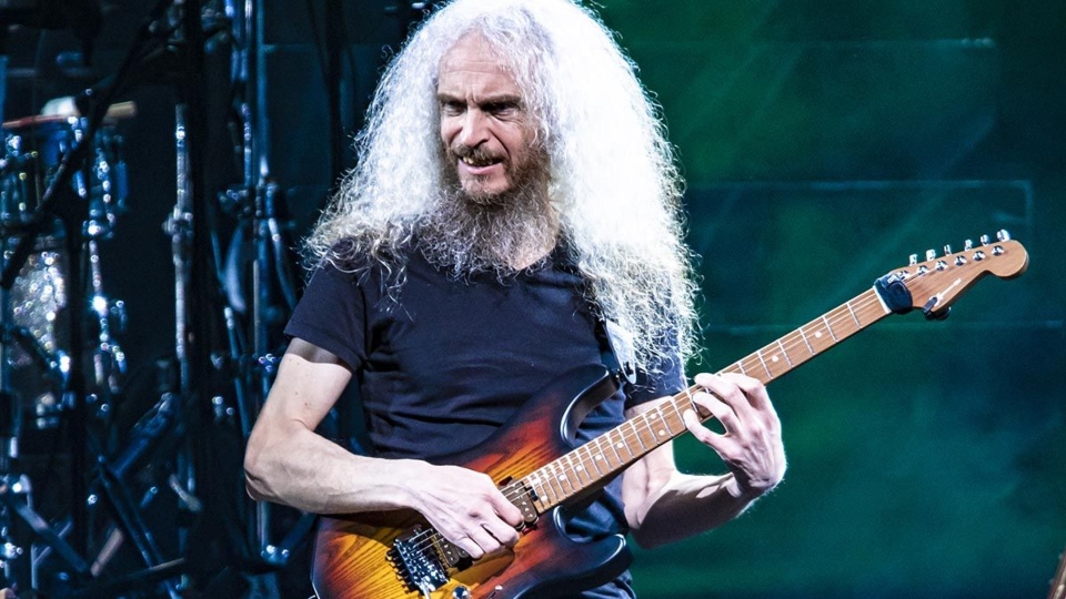 Guthrie Govan on Going 'Fully' Digital: 'It Forced Me to Think in New ...