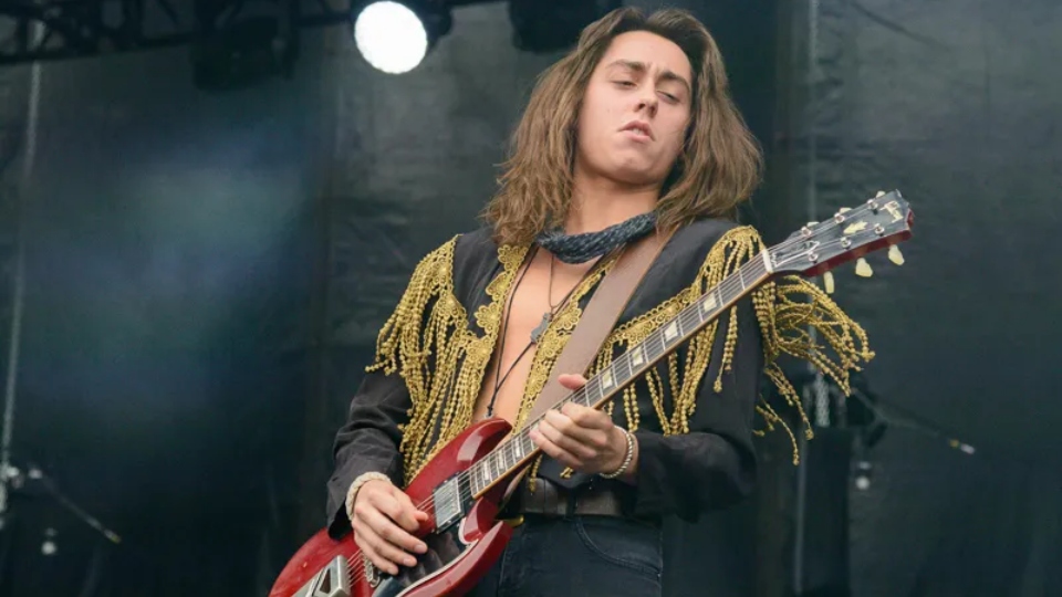 Greta Van Fleet Guitarist Explains Why Public Opinion on His Band Is ...