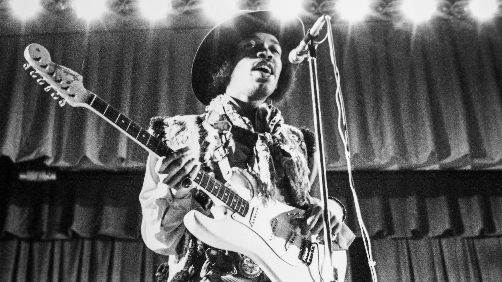Top 5 Covers of Jimi Hendrix Songs | Ultimate Guitar