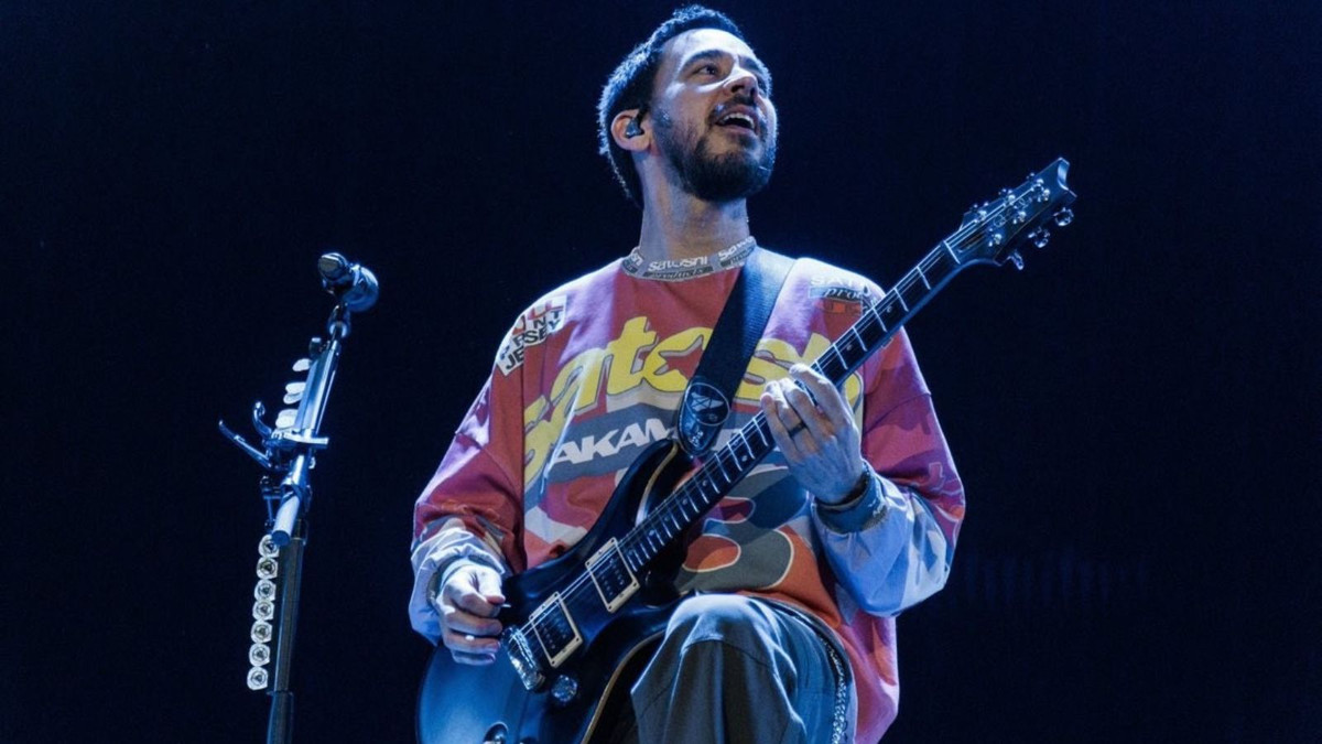 Mike Shinoda Opens Up On Difficulties Of Replacing Chester Bennington ...