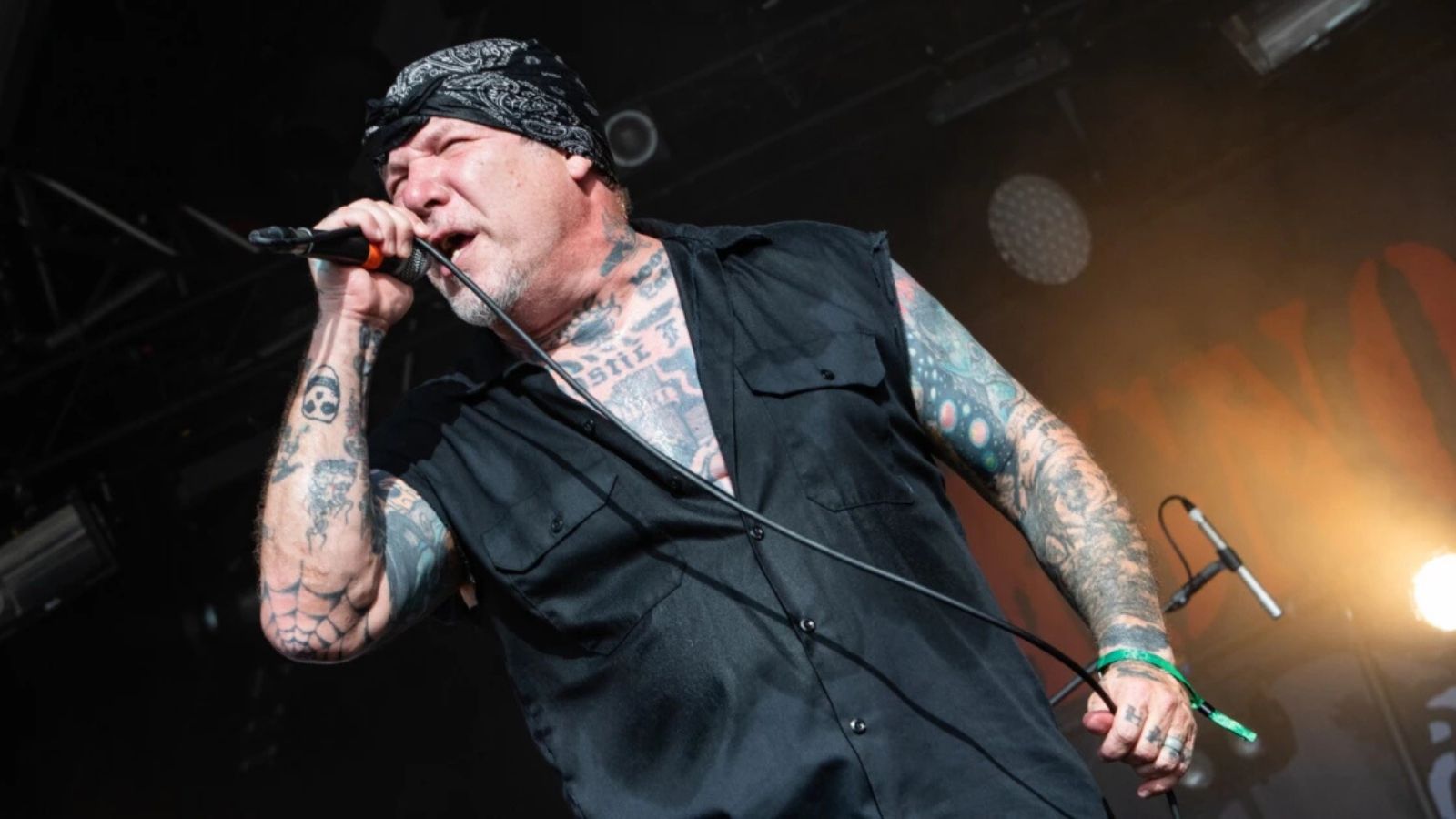 'If You're Not With It, You're Left in a Corner': Agnostic Front Singer Speaks Up on Streaming ...