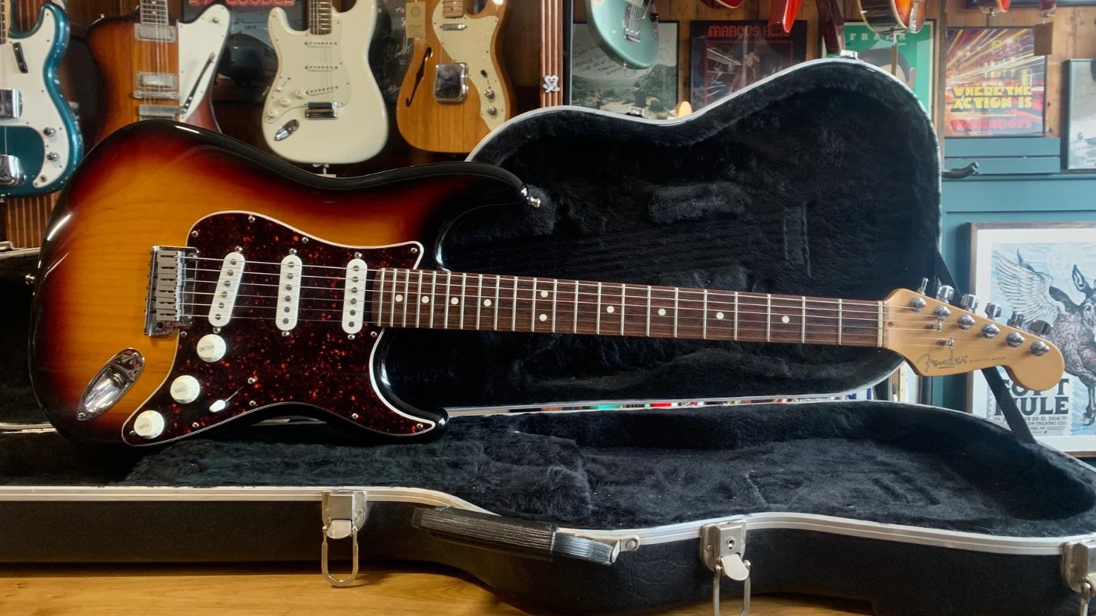 Fender Wins EU Copyright Ruling Protecting Stratocaster Body Shape from ...