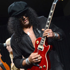 Slash: 'The More Time Passes, the Less Rock and Roll Singers There ...