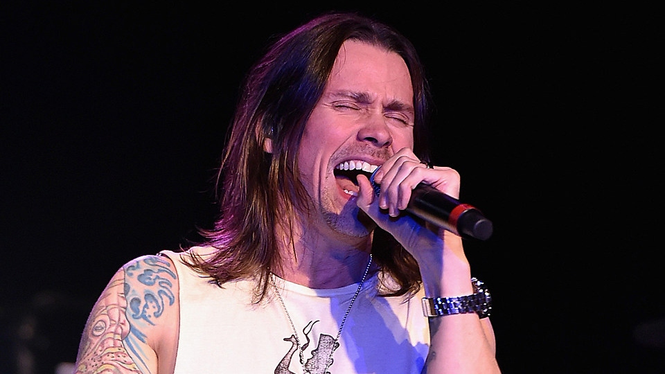 Alter Bridge's Myles Kennedy: 'The Day I Have to Sing to Track, I'm ...
