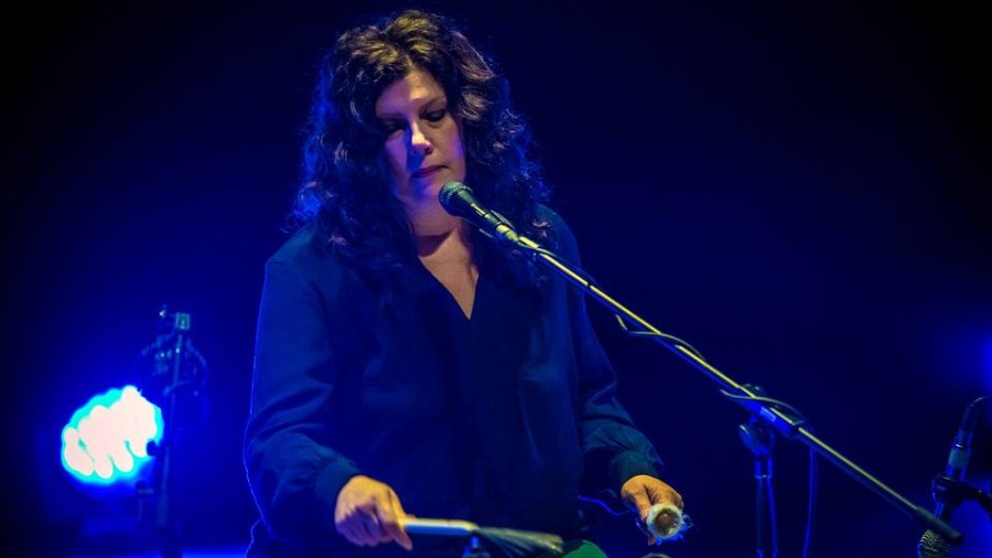 Low Drummer Mimi Parker Dead at the Age of 55 | Ultimate Guitar