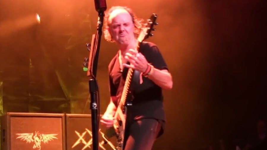 Lars Ulrich Says This Is 'the Definitive Hard Rock Riff': 'I Don't Play ...