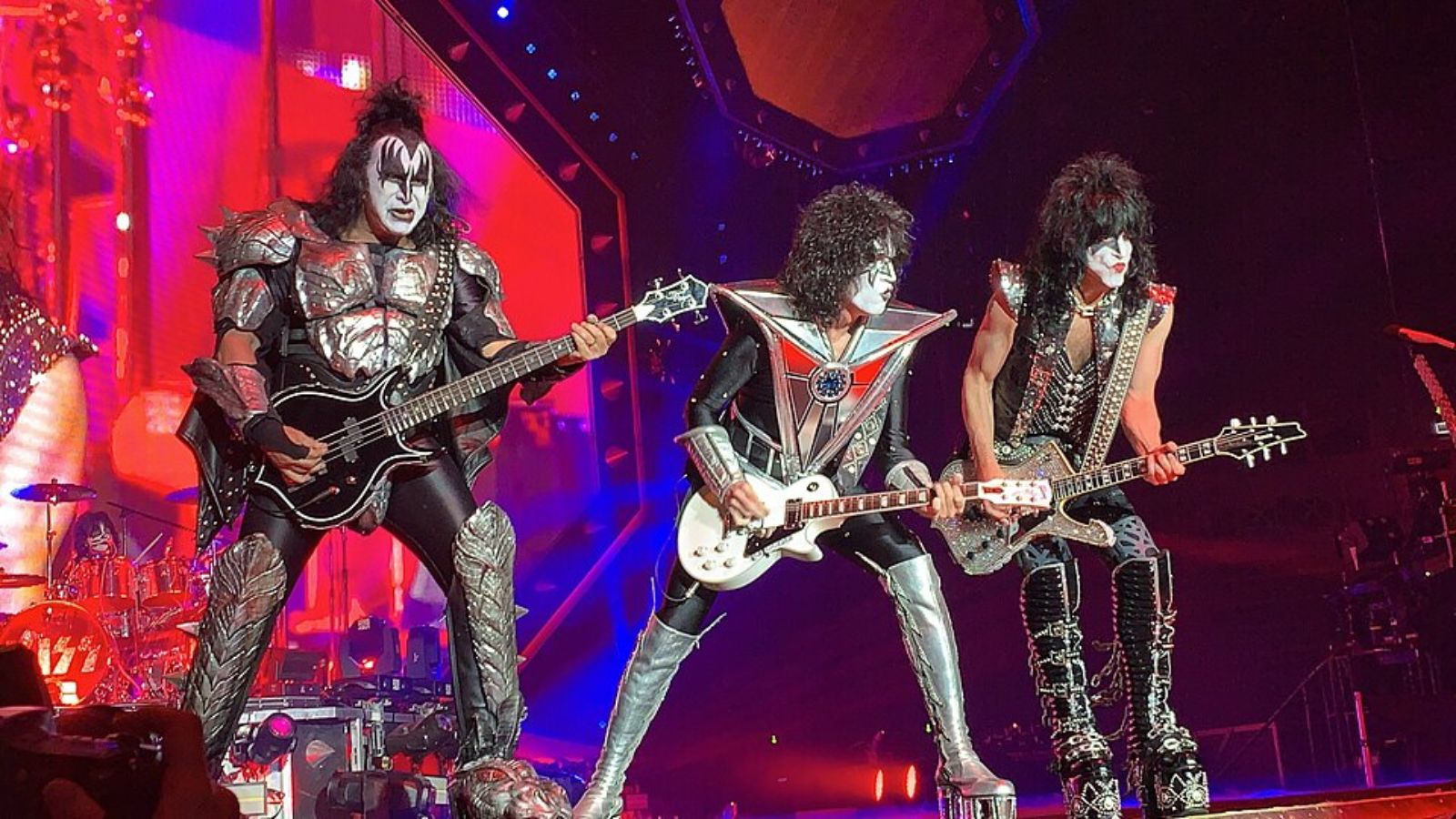 Kiss Announce Unmasked One-Off Reunion Show for a Special Event, Gene ...