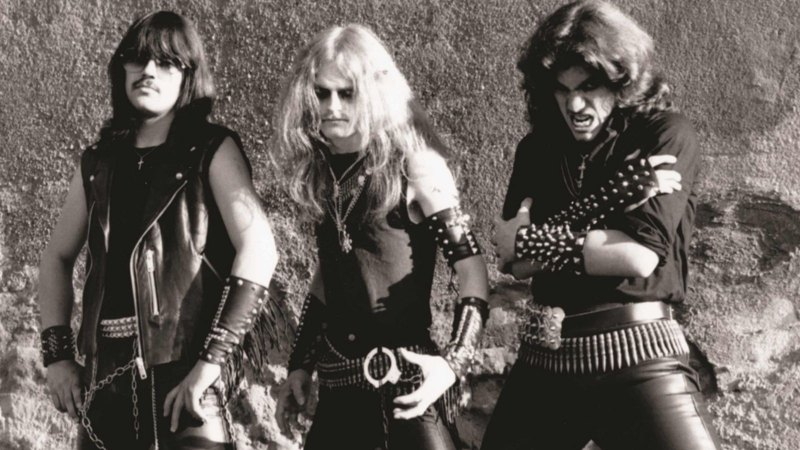 The absurd majesty of band photos