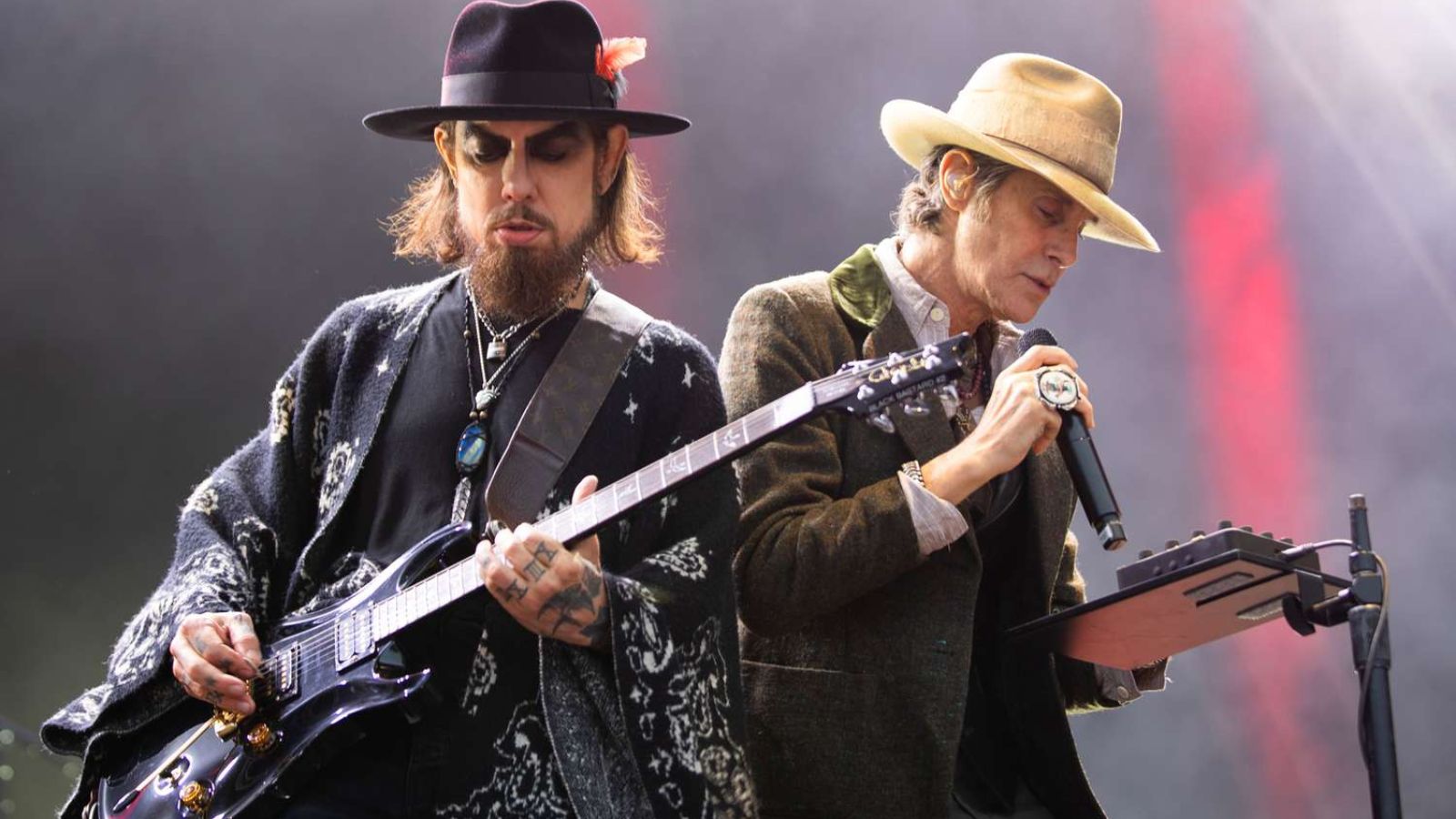 Perry Farrell and Jane's Addiction Issue Apologies, Announce Coming ...