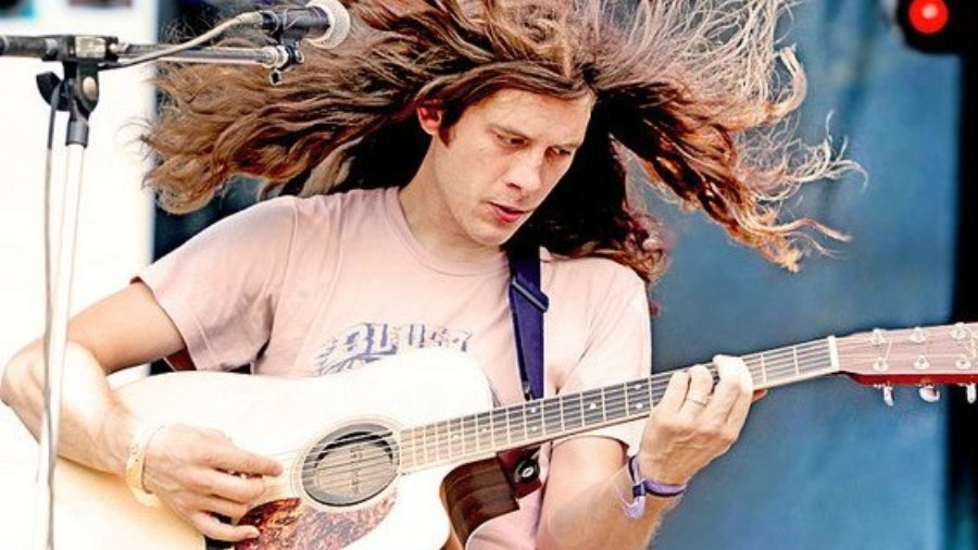 6 Musicians Who Make Acoustic Guitar Great Again @ Ultimate-Guitar.Com